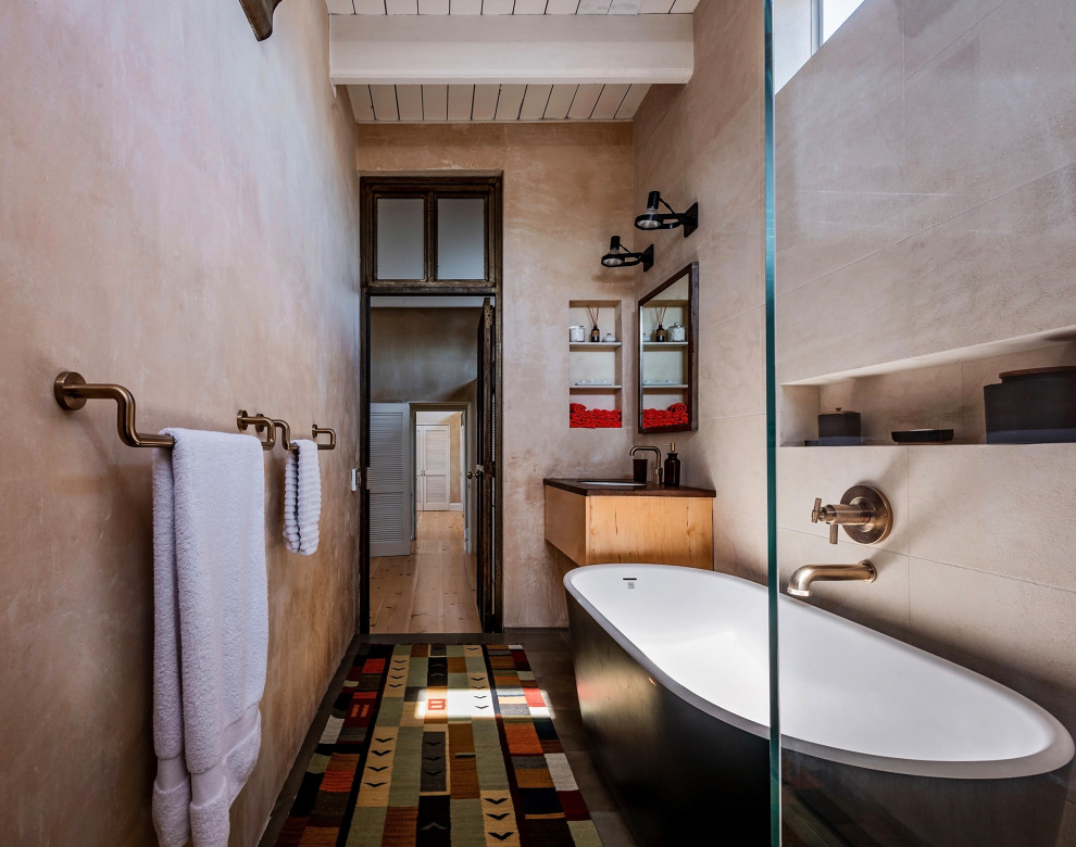6th Avenue Guest Bath / Venice, CA - Industrial - Bathroom - Los Angeles - by Architrave ...