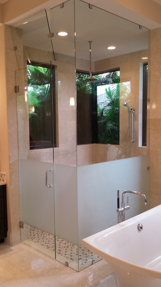 90 Degree Oversized Steam Enclosure with Custom Etching - Moderne ...
