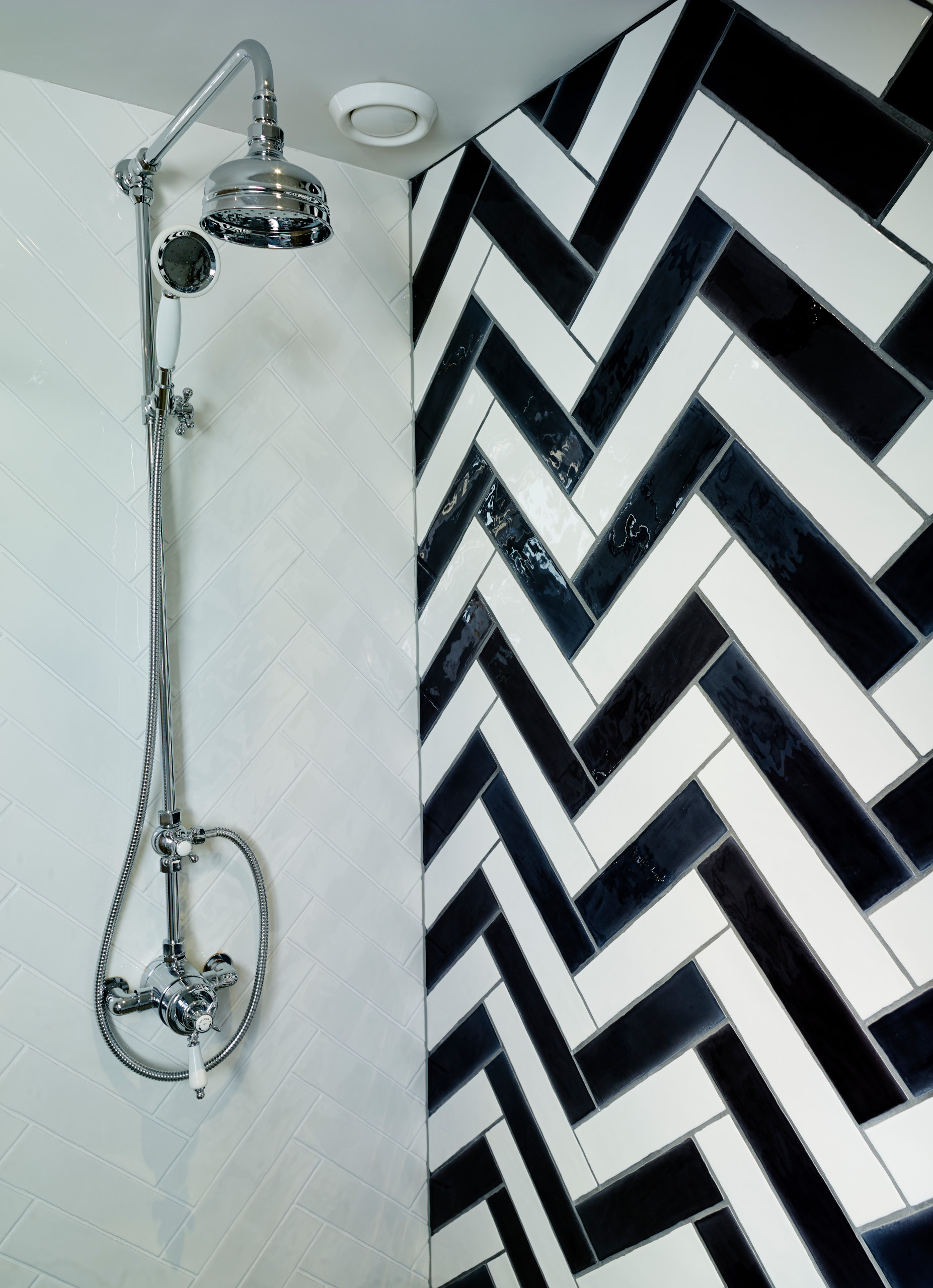 11 Beautiful Ways to Use a Chevron Tile Pattern in Your Home | Houzz IE
