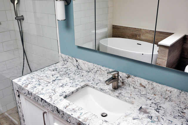 A Coastal Theme for a Waterfront Master Bath - Contemporary - Bathroom ...