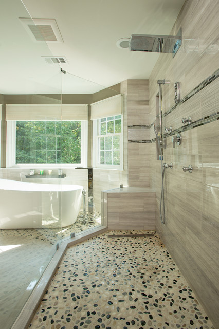A Modern Spa Like Master Bathroom in McLean VA - Moderne - Salle de ...