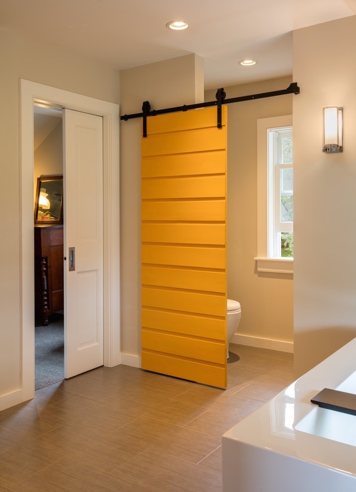 Addison Farmhouse - Farmhouse - Bathroom - Burlington - by Joan Heaton ...
