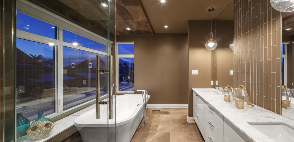 Bachelor's Dream Bath & Kitchen - Astro Design - Ottawa, Canada ...