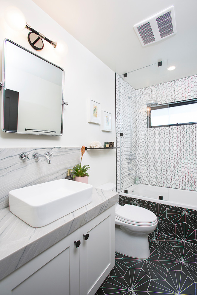 Bathroom - Farmhouse - Bathroom - Los Angeles - by Charlie Cho ...