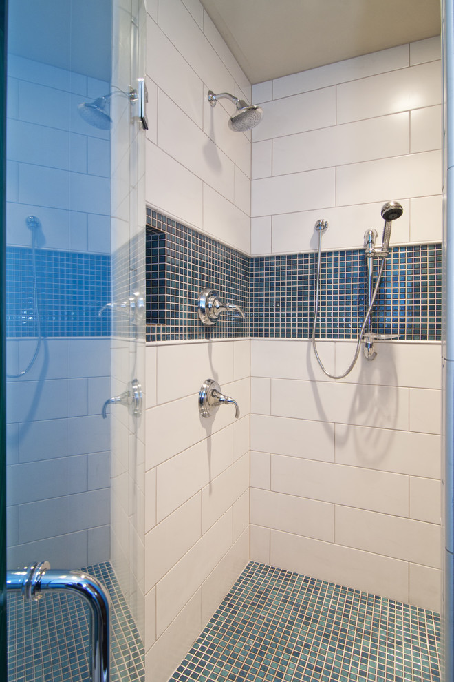 Bathroom / Pool Changing Room Shower - Traditional - Bathroom ...
