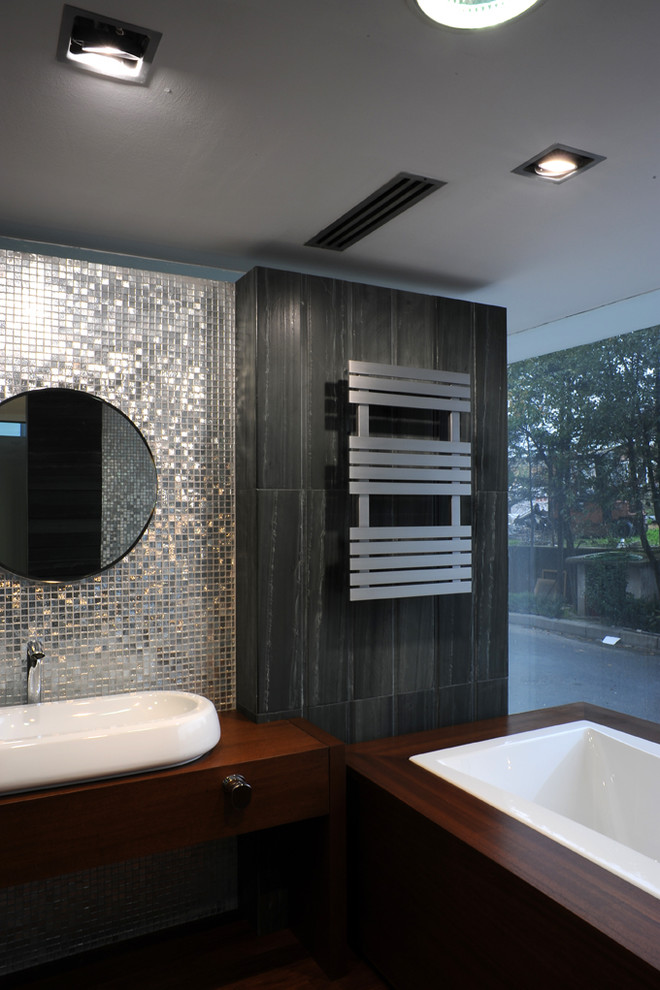 Bathroom Towel Warmer - Modern - Bathroom - Montreal - by Shafter Bros ...