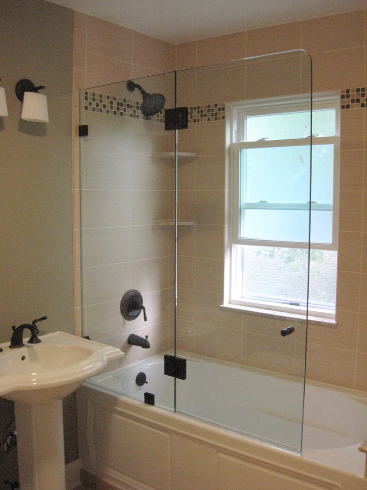 bathtub splash - Contemporary - Bathroom - Tampa - by A ROD GLASS INC ...