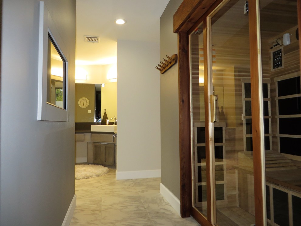Bayou Townhouse - Modern - Bathroom - Houston - by Rooms by Roxanne | Houzz