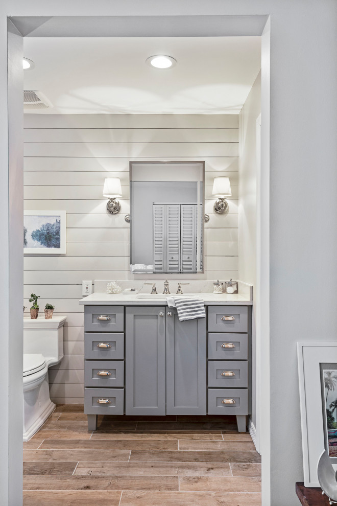 Cape Cod Baths - Beach Style - Bathroom - Tampa - by Bee Studios Design ...