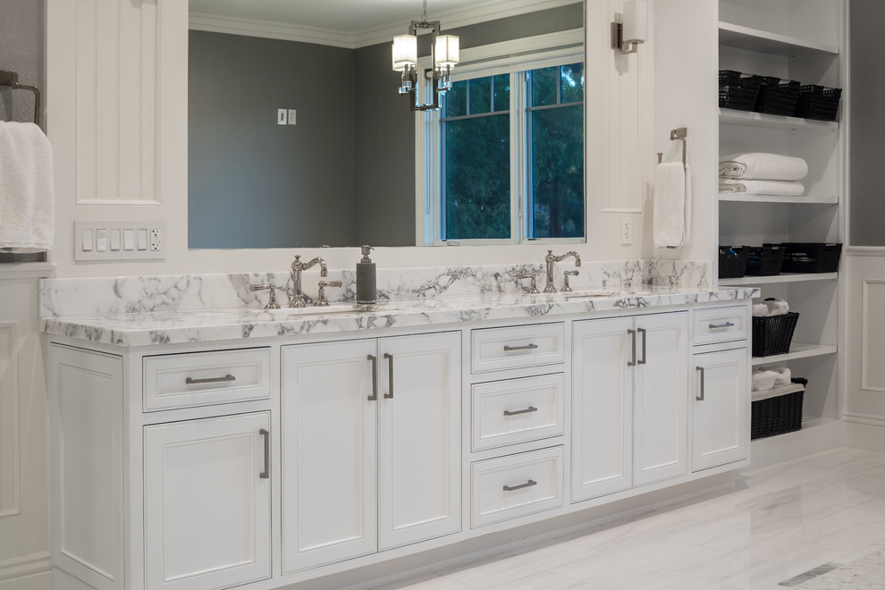 Cape Cod - Beach Style - Bathroom - Los Angeles - by Sophisticate ...