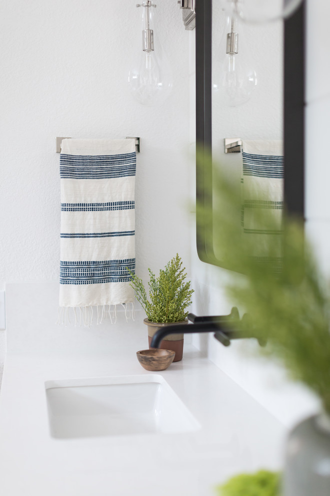 Catana Master bathroom - Farmhouse - Bathroom - San Diego - by Jula ...