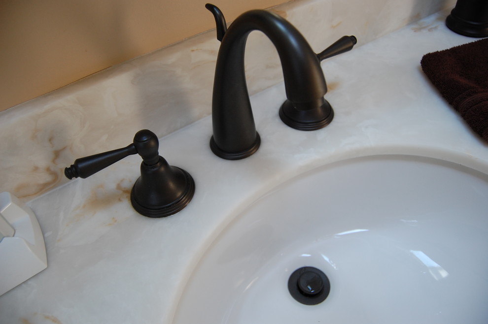 Cherry - Rustic - Bathroom - Raleigh - by Rima Nasser | Houzz