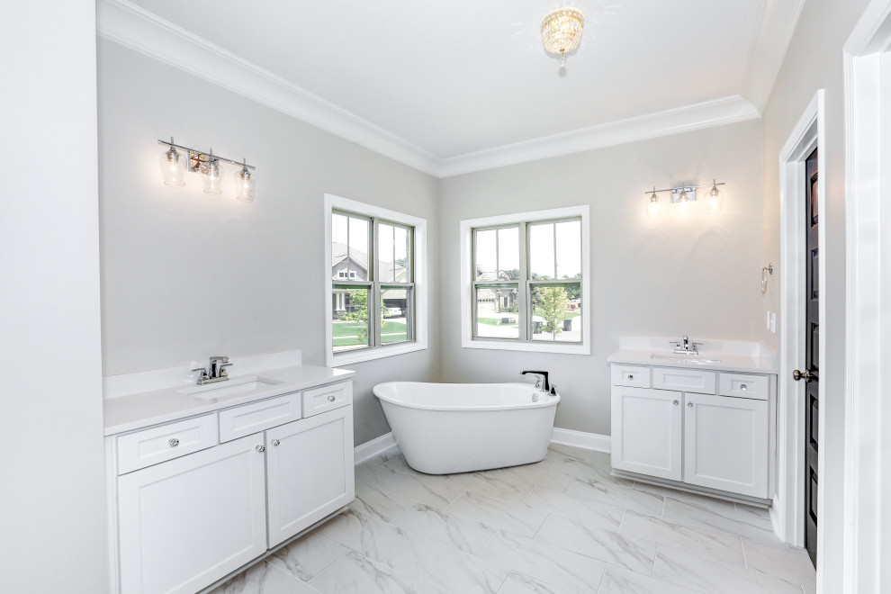 Chestnut B Elevation - Bathroom - Other - by Jeff Benton Homes | Houzz