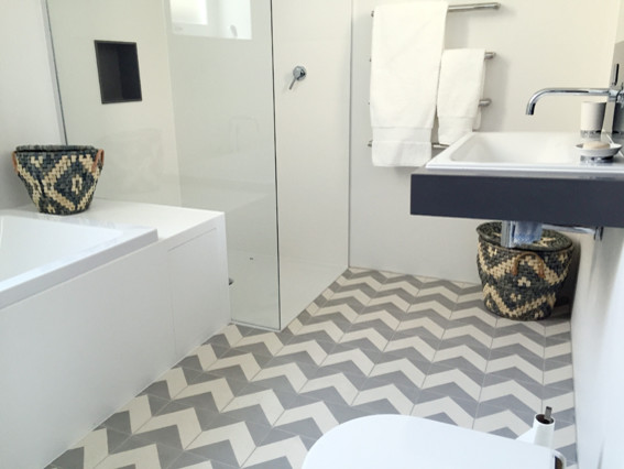 11 Beautiful Ways to Use a Chevron Tile Pattern in Your Home | Houzz IE