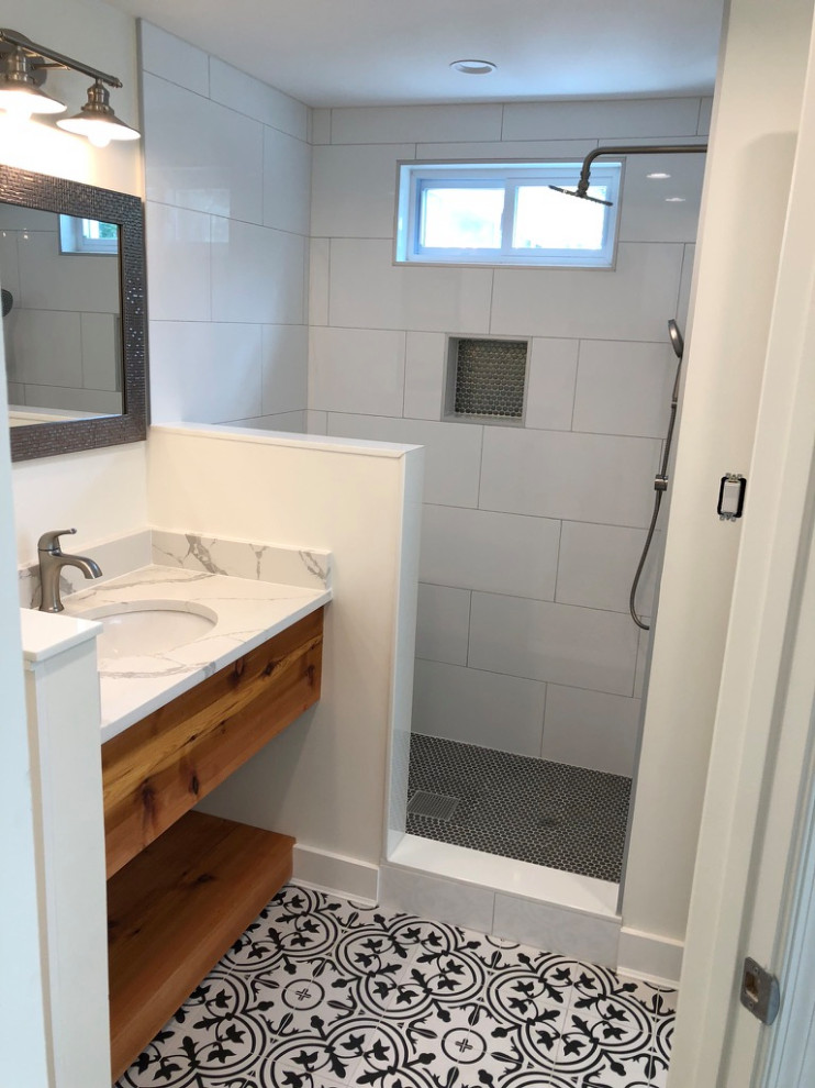 Closet-Transform into a new bathroom. - Cuarto de baño - Washington D ...