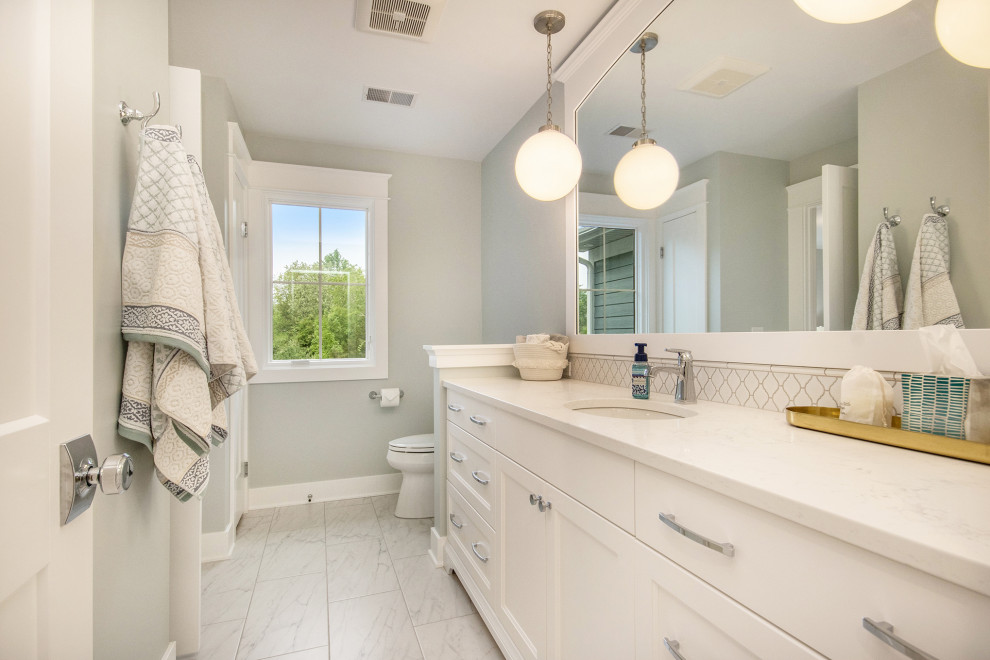 Coastal Chic - Bathroom - Grand Rapids - by Engelsma Homes LLC | Houzz