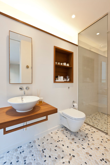 Barn Bathroom