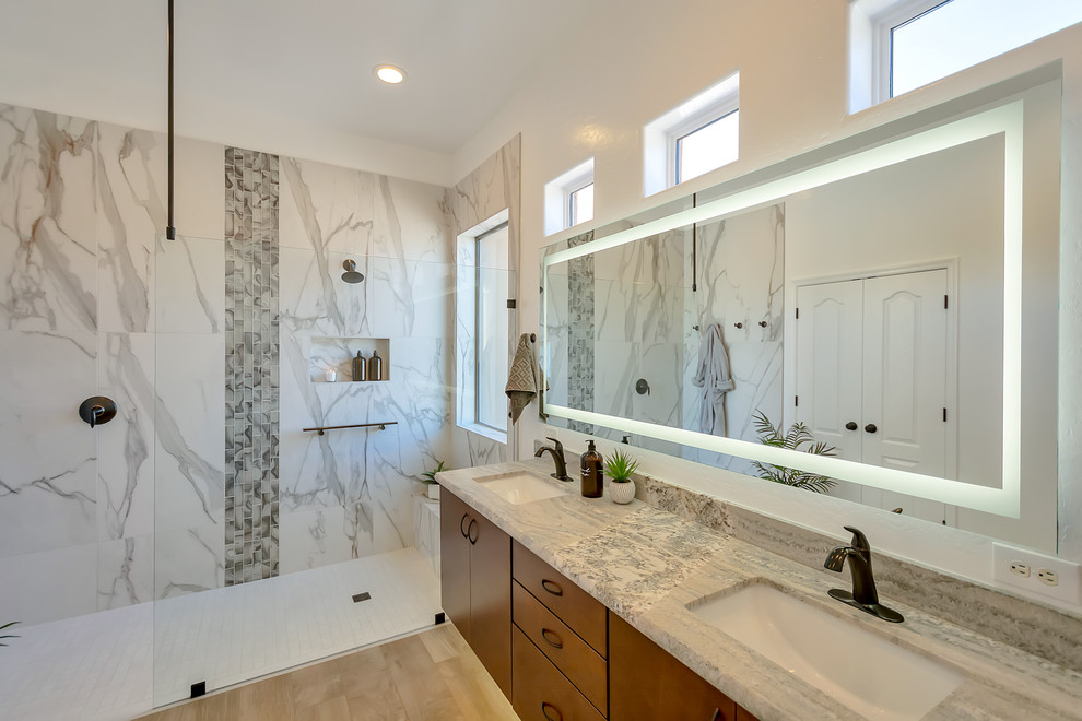 Contemporary Master Bathroom - Contemporary - Bathroom - Phoenix - by ...