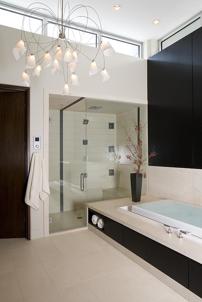 Infinity Oversized Bathtubs