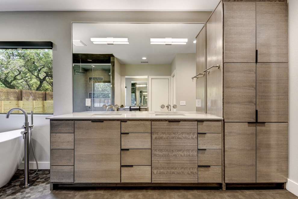 Cowal Residence - Contemporary - Bathroom - Austin - by Renov8 Design ...