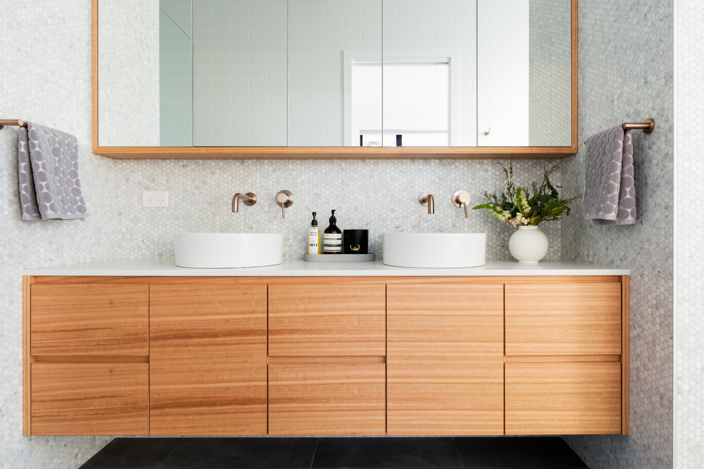 15 Showstopping Vanity Units | Houzz IE