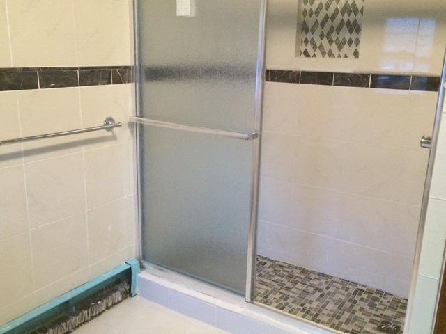 Custom Shower Floor and Wall Tile - Classique - Salle de Bain - Autres ...