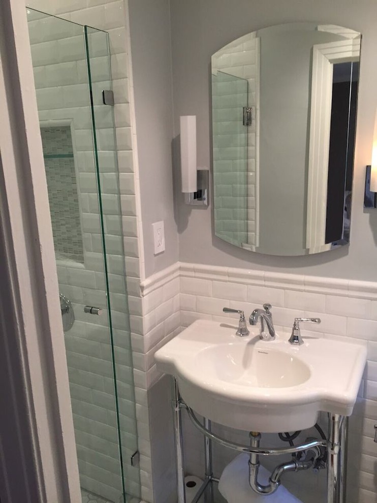 Custom Small Space Bathroom Design - Classique Chic - Salle de Bain - Dallas - par Luxe Design ...