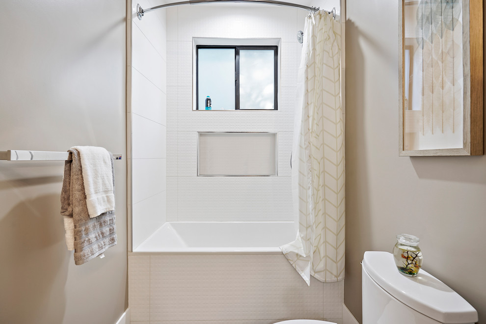 Custom Suburban Paradise - Modern - Bathroom - San Francisco - by SOD ...