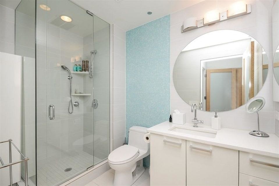 Downtown High Rise Bathrooms - Modern - Bathroom - Chicago - by Alanis ...