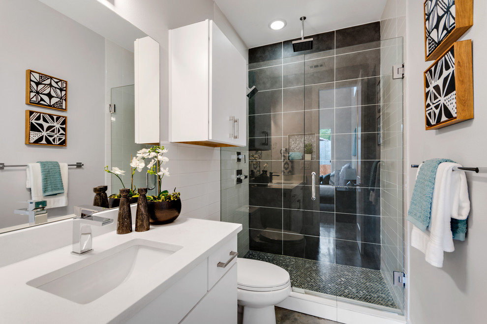 East Austin - Modern - Bathroom - Austin - by ReStyle Home Staging, LLC ...