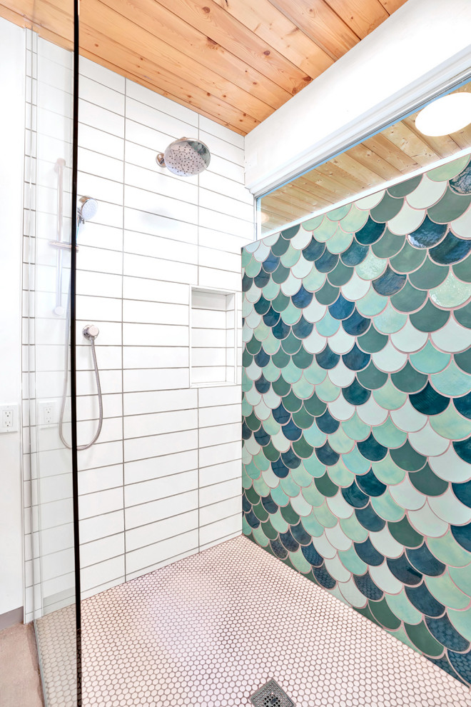 Eichler Palms Fish Scale Shower Wall - Midcentury - Bathroom - Other ...