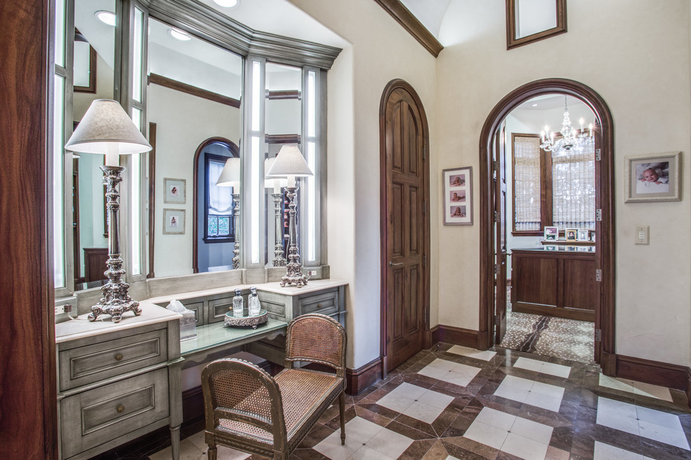 European inspired residence built by Bob Thompson & designed by Robbie ...