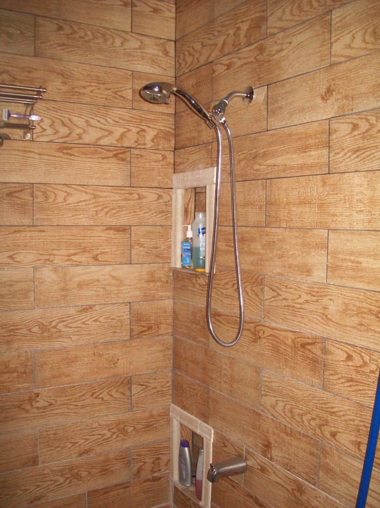 Farm House - Farmhouse - Bathroom - Jackson | Houzz