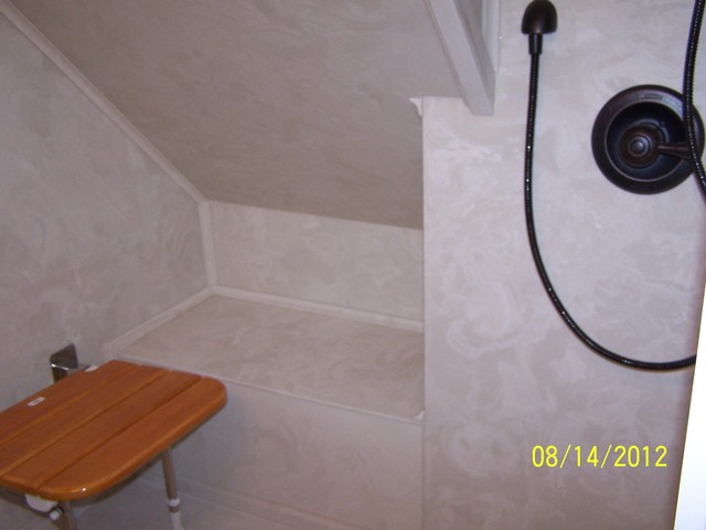 Faust Shower under stairs - Classique - Salle de Bain - Autres ...