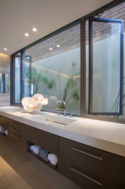 Fleetwood Distinguished Photos - Contemporary - Bathroom - Los Angeles ...