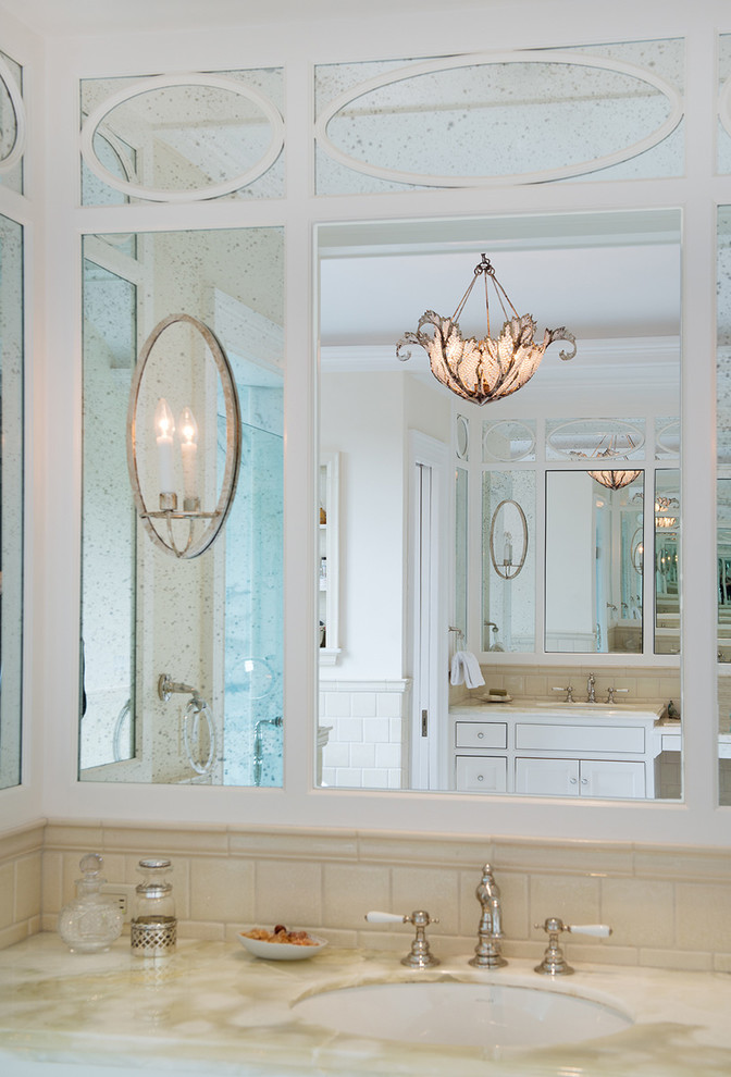 Flemish Revival on DC's Embassy Row - Classique - Salle de Bain ...