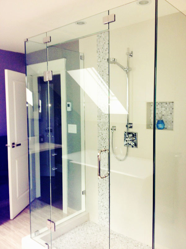 Frameless Shower Pivot Doors - Classique - Salle de Bain - Vancouver ...