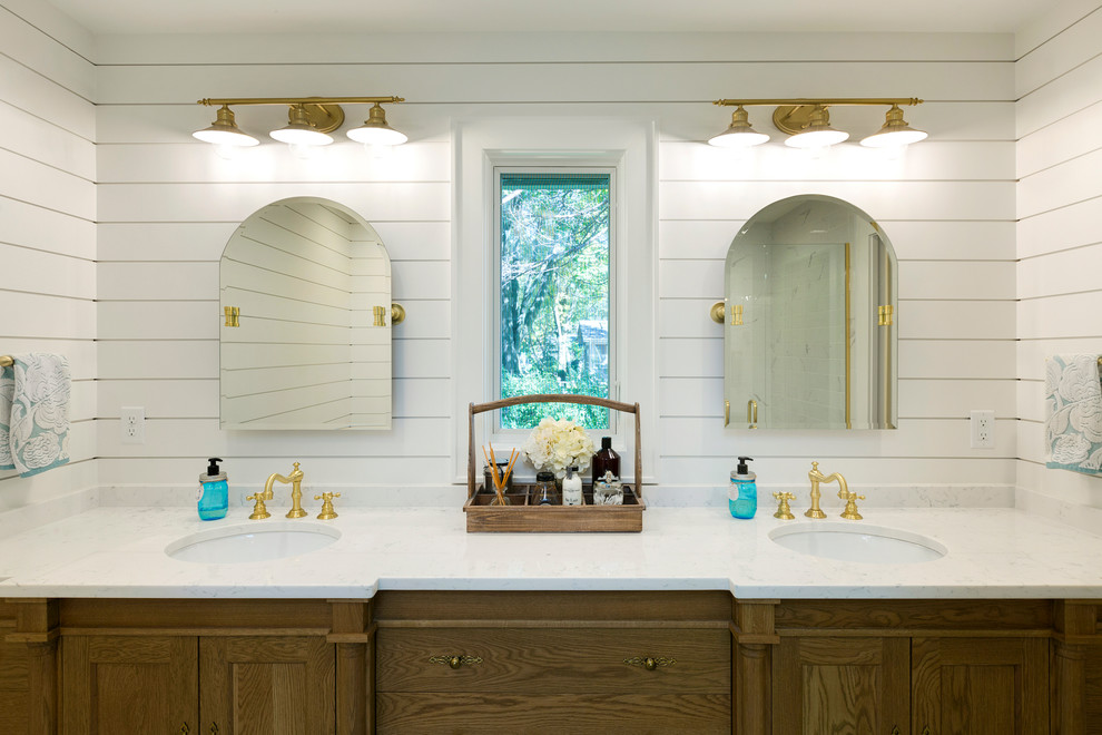 French Country Bath & Walk-in Closet - Farmhouse - Bathroom ...