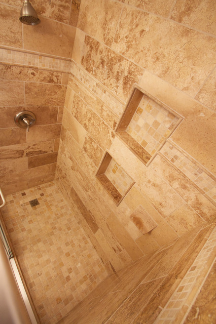 Full Tile Shower - Badezimmer - New York - von Derisio Construction | Houzz