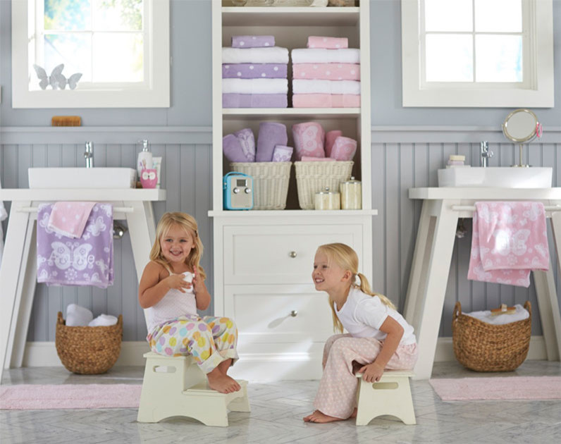 Girls Shared Bathroom - Bathroom - San Francisco - by Pottery Barn Kids | Houzz