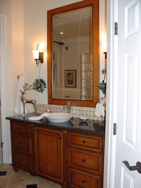 Glass Block Center Shower - Classique - Salle de Bain - Grand Rapids ...
