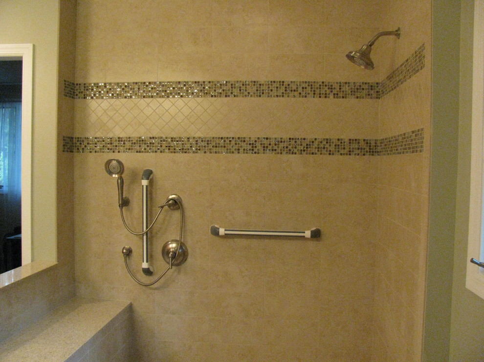Handicapped Bathroom - before and after - Classique - Salle de Bain ...