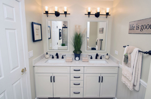 HanStone Serenity - Salle de Bain - Chicago - par Masters Countertops ...