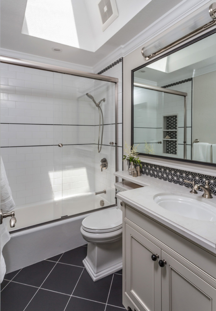 High-Contrast Bathroom - Bathroom - San Francisco - by Next Stage ...