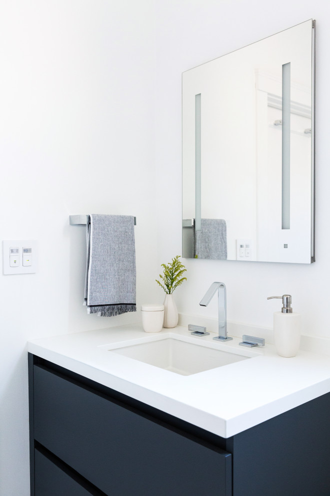 Inner Richmond Modern Bathroom - Modern - Bathroom - San Francisco - by ...