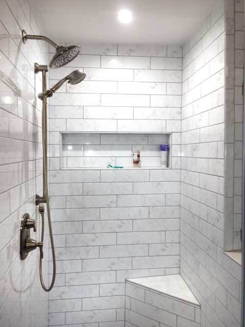 Justin and Kelley E. master bathroom by Victor Smith - Di transizione ...