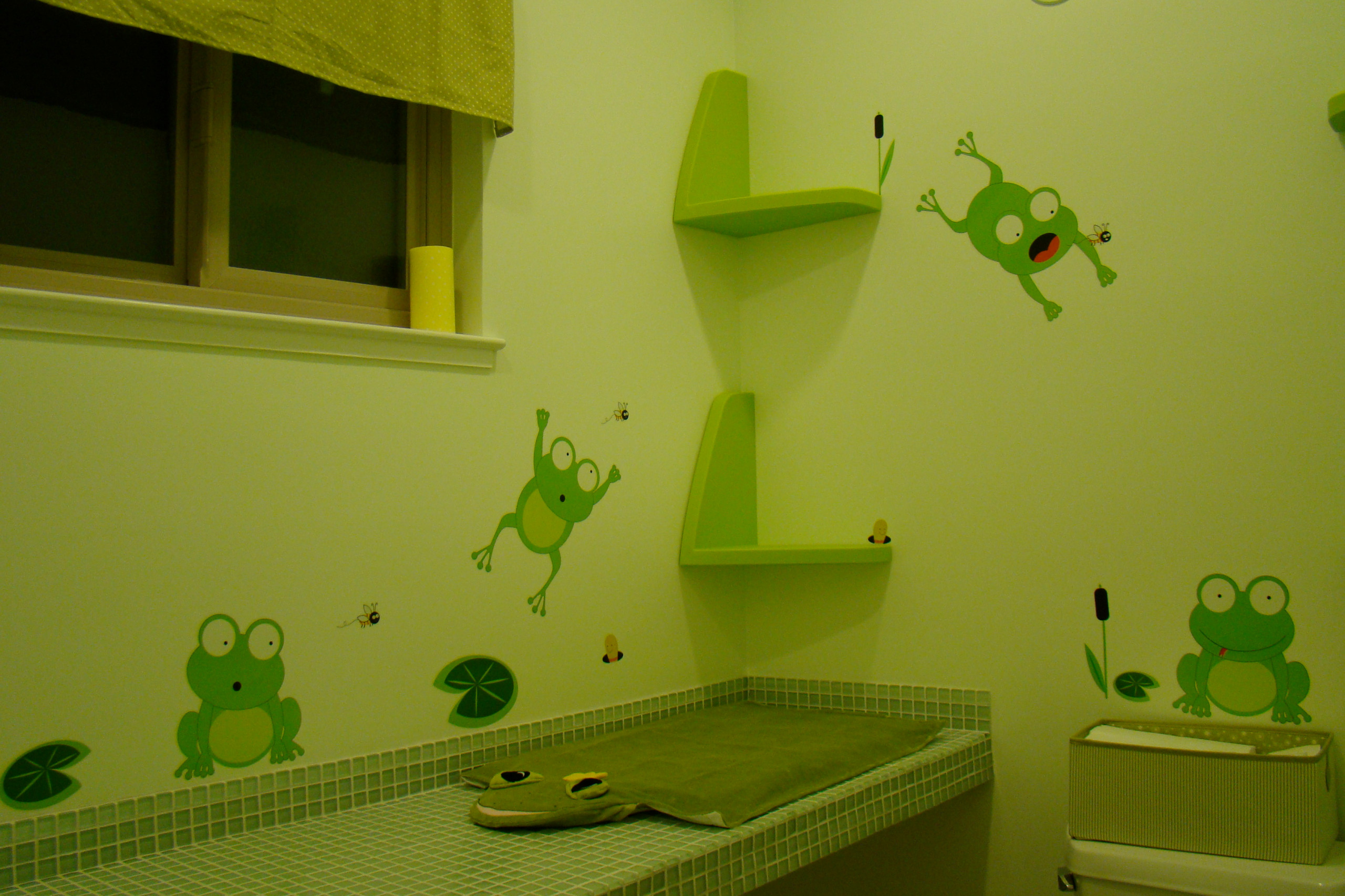 Frog Pictures For Kids Bathroom