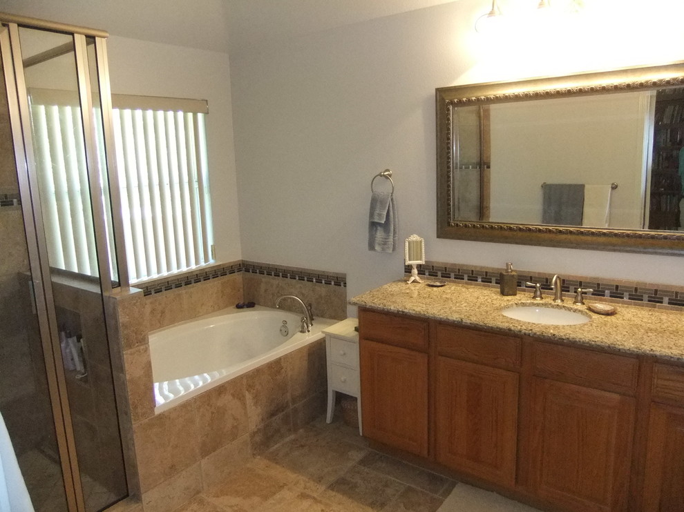 Kinsey Bathroom Facelift - Classique - Salle de Bain - Austin - par ...