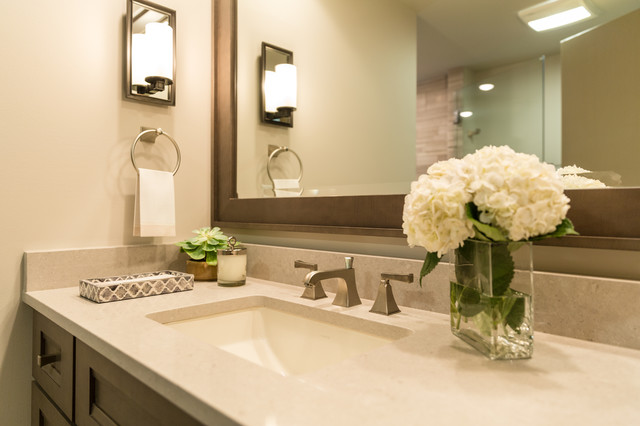 Lake Geneva Summer House Remodel - Midcentury - Bathroom - Chicago - by ...