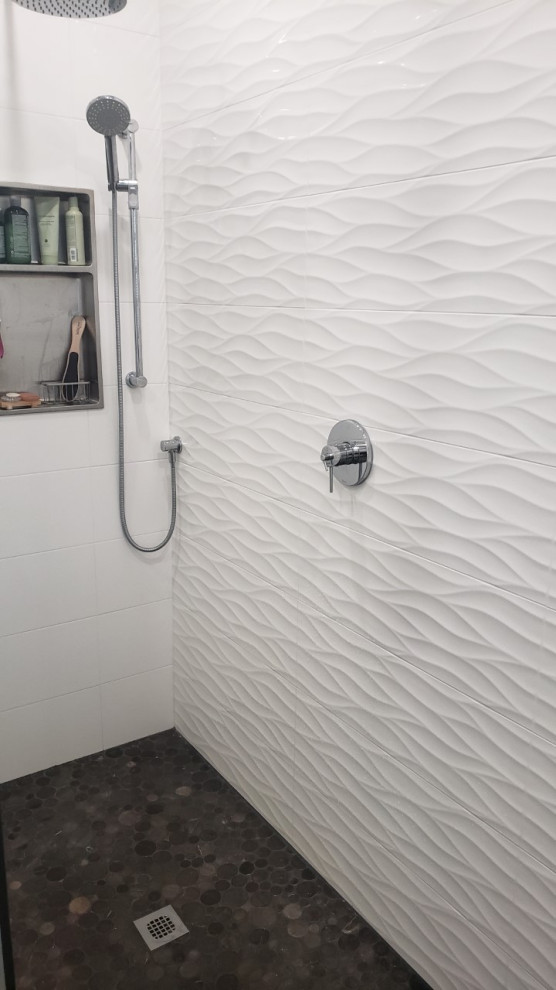 Laughlin Residence - Midcentury - Bathroom - Toronto - by RacK Design ...